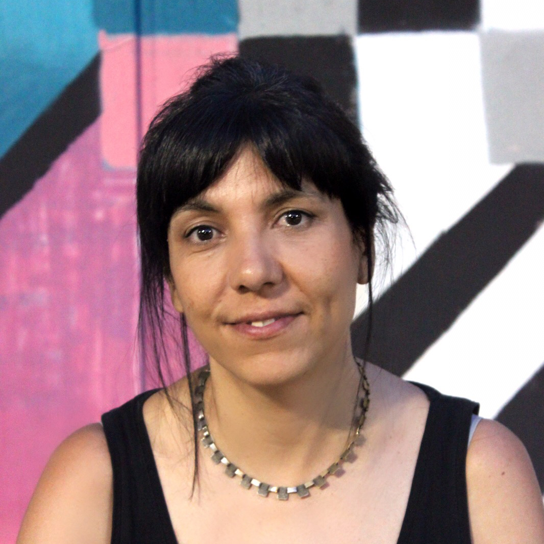 Anna Font - AKIARA books